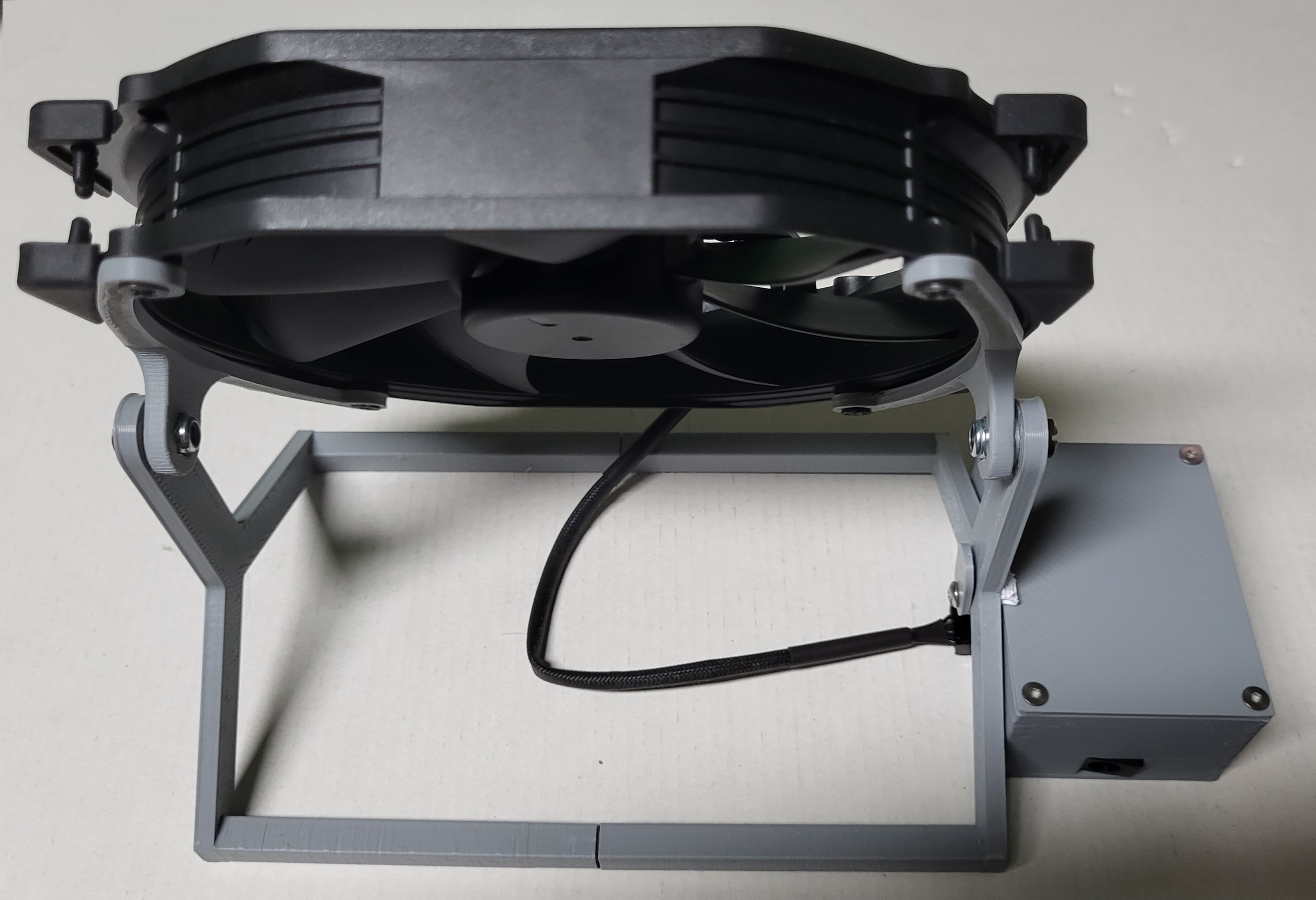 Noctua NF-A15 Desk Fan Mount by ALV1N | Download free STL model ...