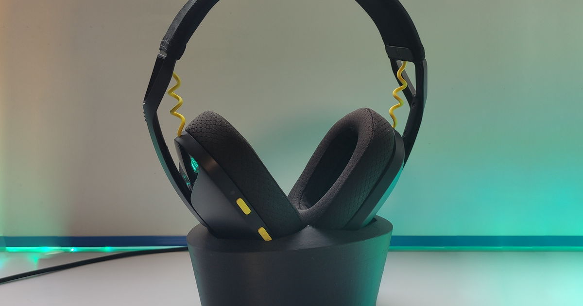 Logitech G435 magnetic charging stand by Adam Ž | Download free STL ...