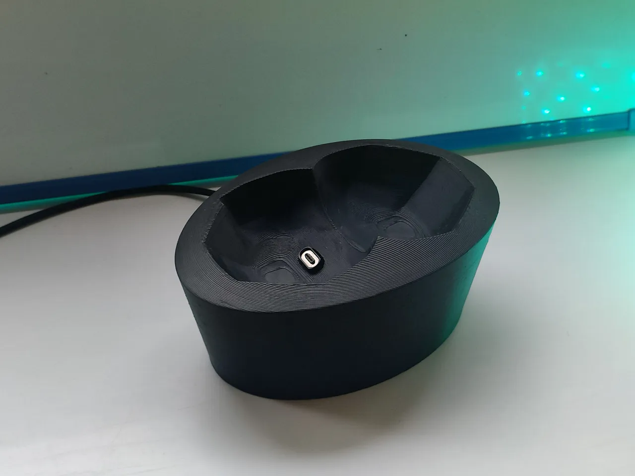 Logitech G435 magnetic charging stand by Adam Ž | Download free STL ...
