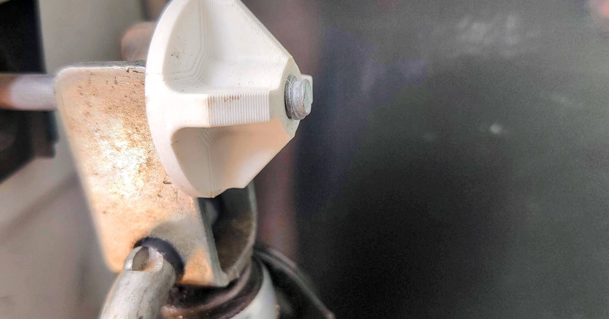 Jack retention system nut (Renault Dokker/Kangoo) by Hani Issa ...