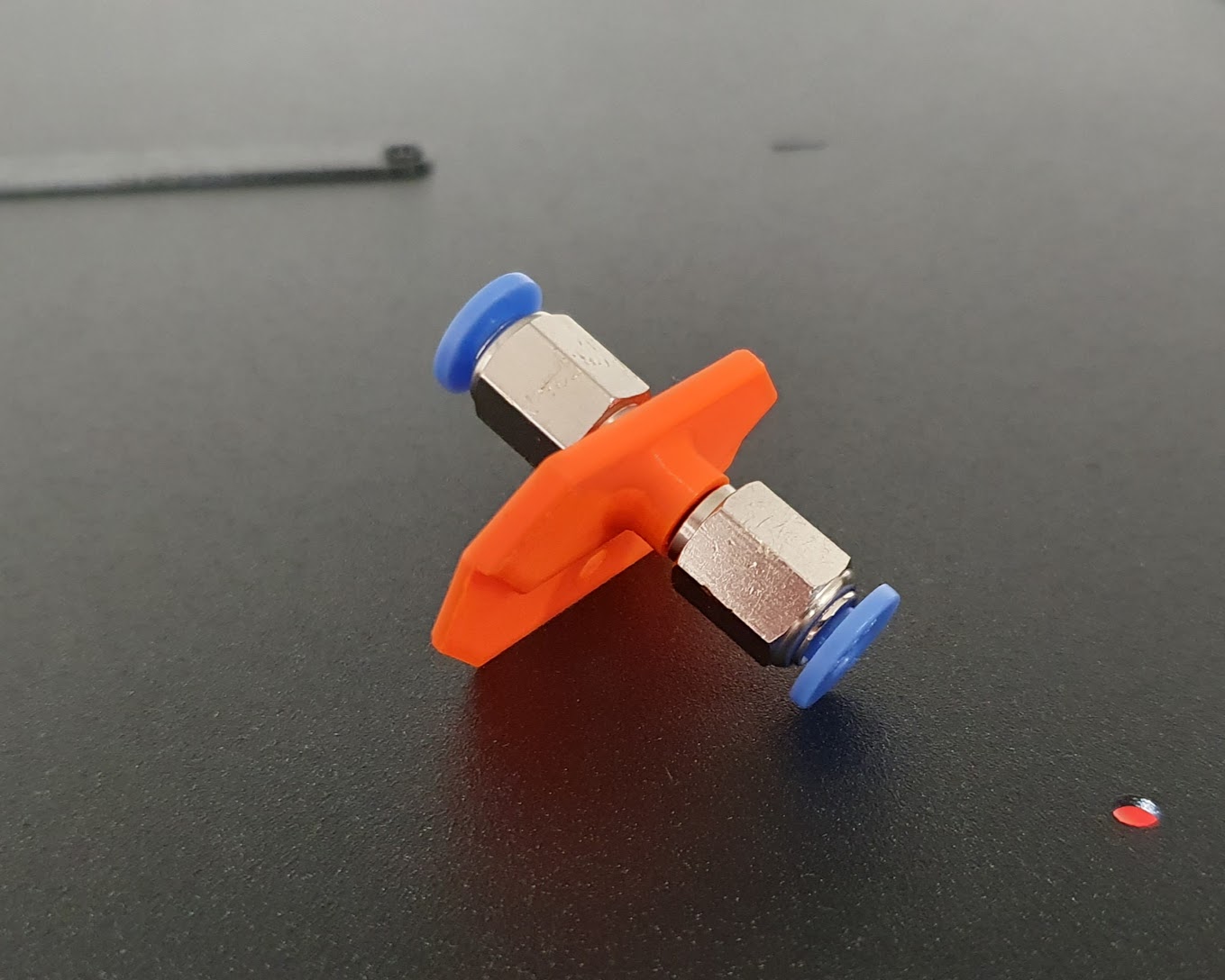 Top plug edge passthrough for PTFE tube PC4-M5 (QSM-M5) by orian ...