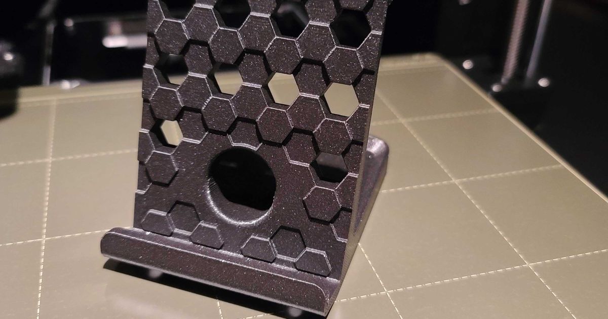 Plus Size Cell Phone Stand by Dave B | Download free STL model ...