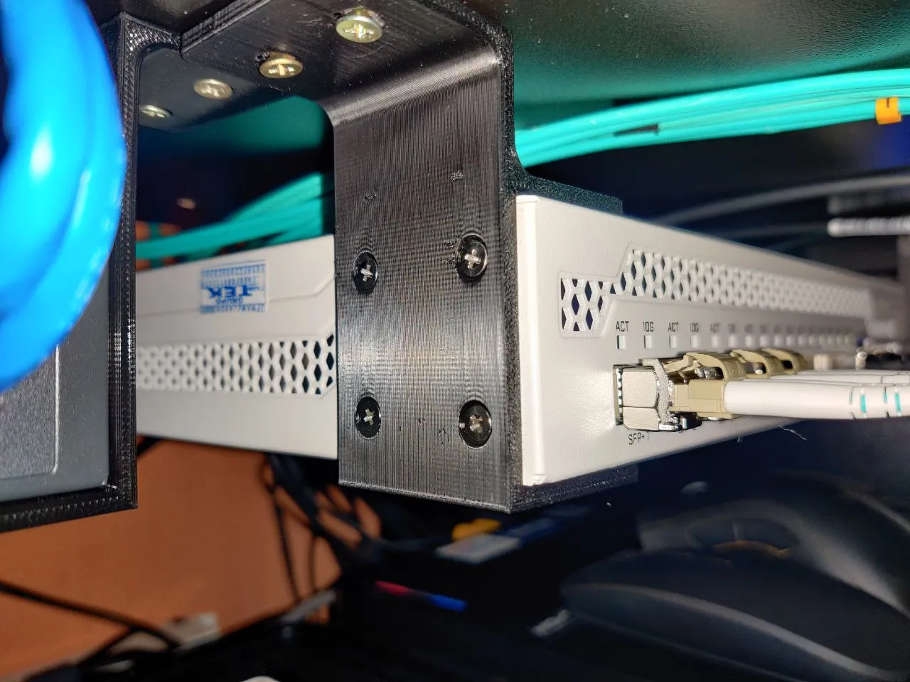 Mikrotik Cloud Router Switch Crs309 mount by Evandro Assis | Download ...