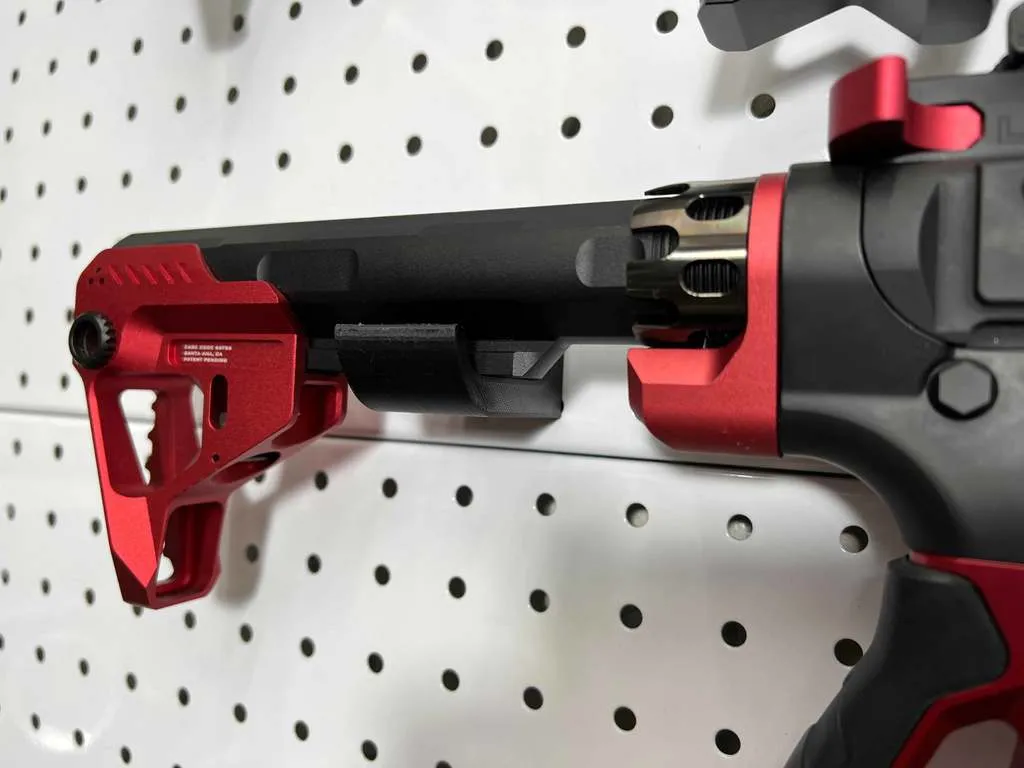 AR15, SMG Gun Hanger for Pegboard by AppHero | Download free STL model ...