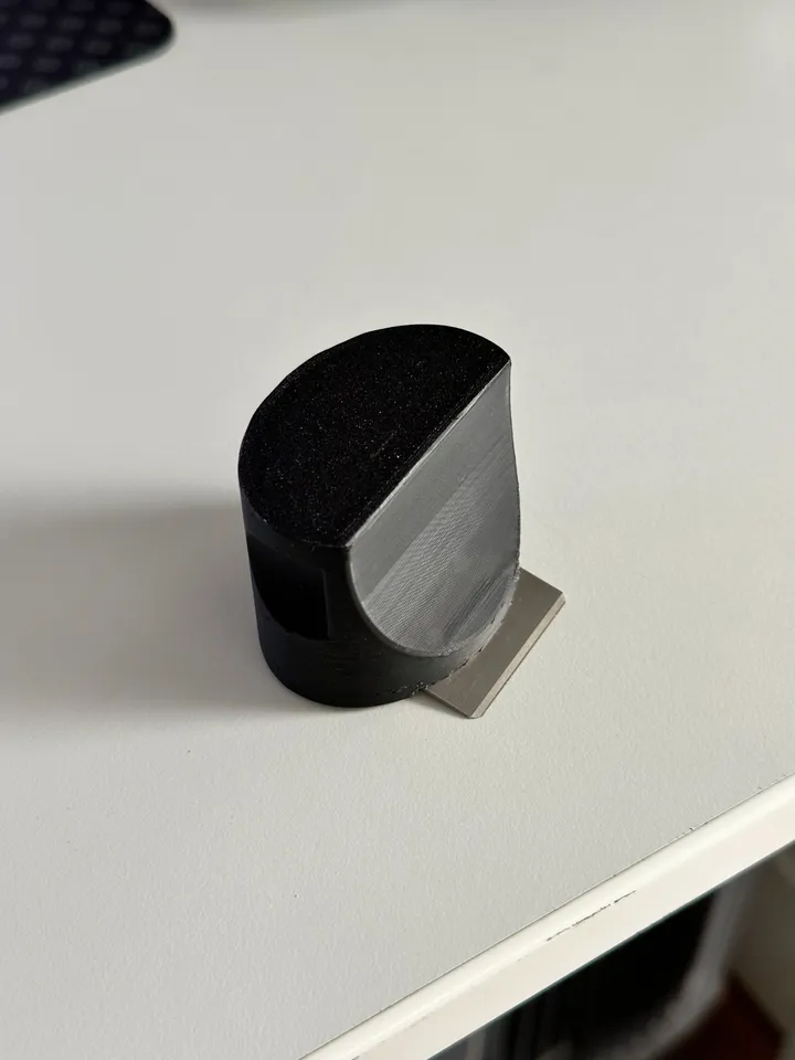 Bambu Lab Scraper Remix for 20x10mm magnet by Søren Hejnfelt | Download ...