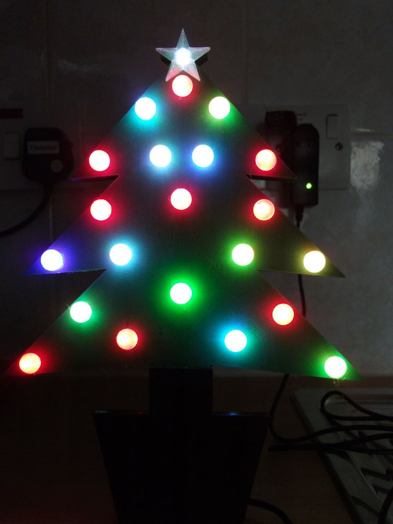 Colour Changing LED Christmas Tree by Cargy | Download free STL model ...