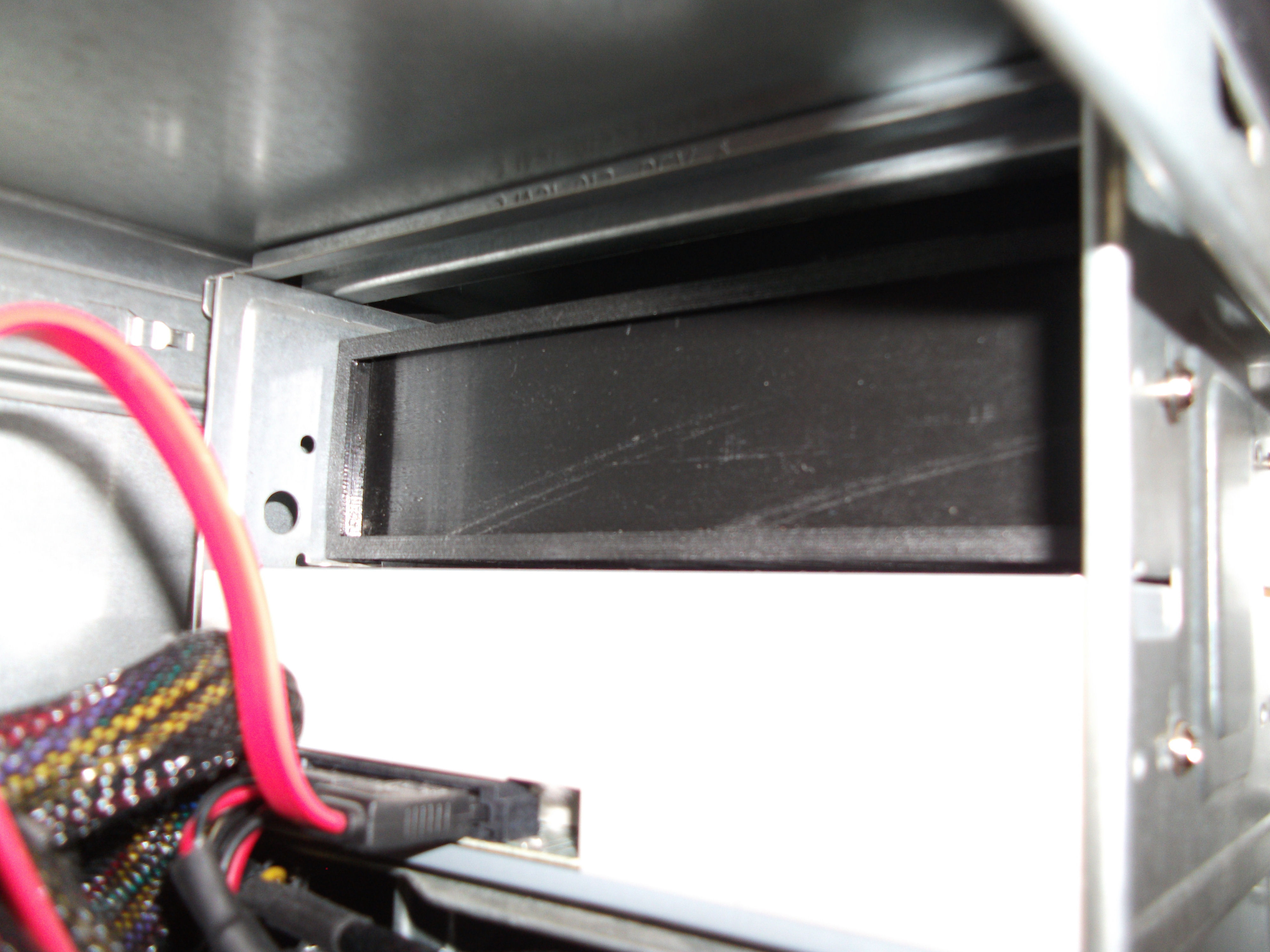 Drive Bay Drawer Unit (and Badge Mount) by Cargy | Download free STL ...