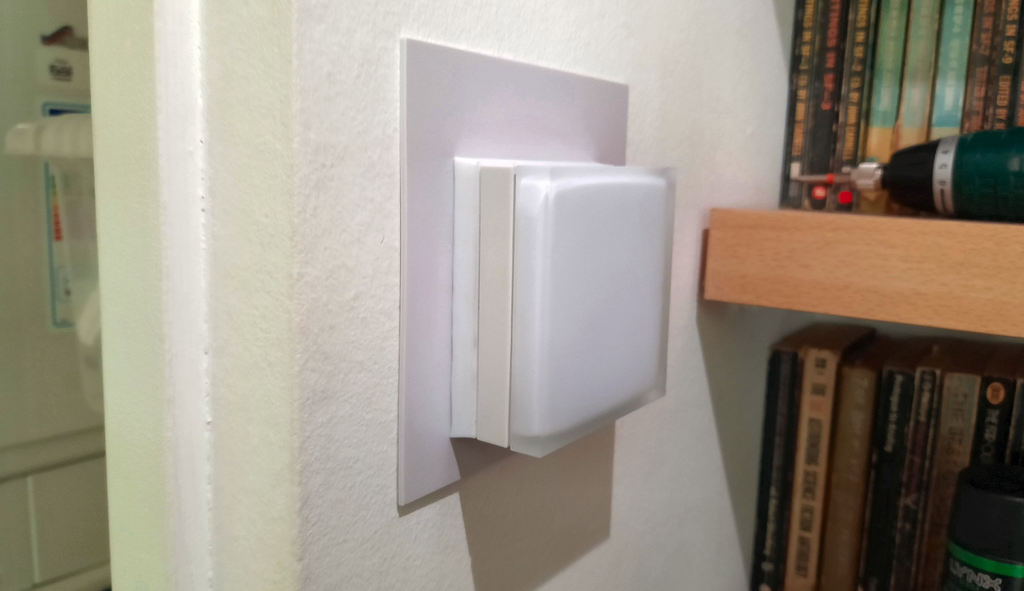 Netatmo Relay Faceplate For UK Wall Box by Cargy | Download free STL ...