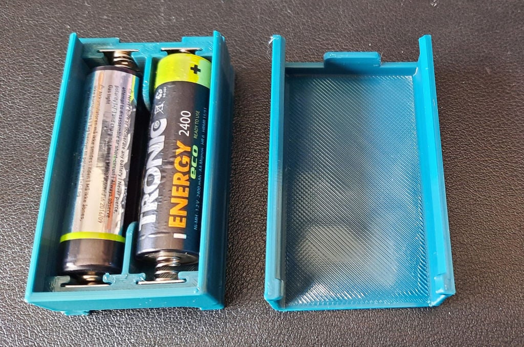 Two AA Battery Pack With Single-Direction Cover by Cargy | Download ...