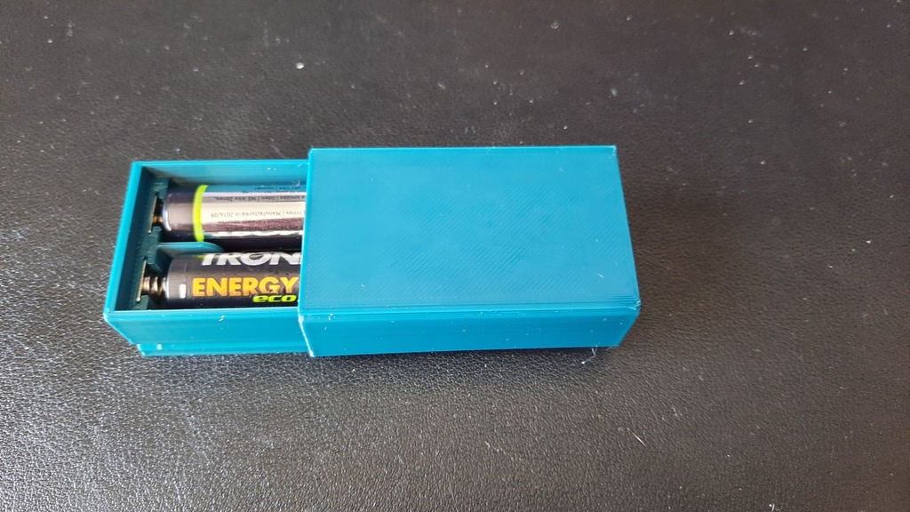 Two AA Battery Pack With Single-Direction Cover by Cargy | Download ...