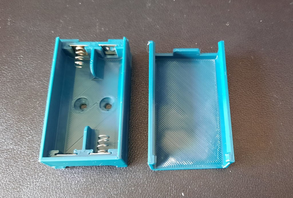 Two AA Battery Pack With Single-Direction Cover by Cargy | Download ...