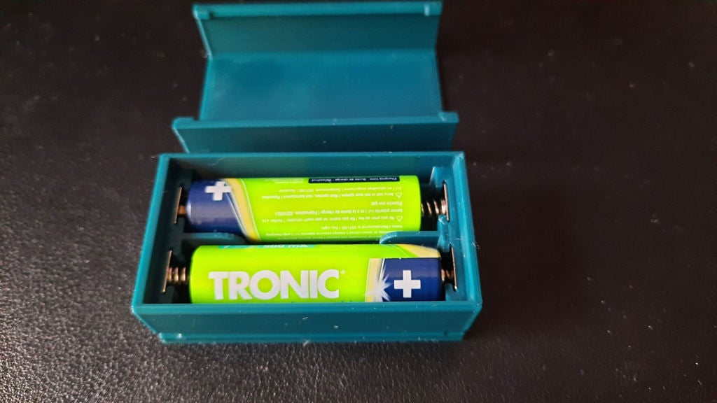 Two AA Battery Pack With Two-Direction Cover by Cargy | Download free ...