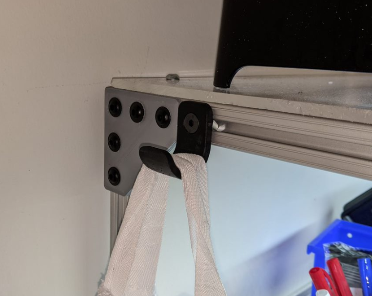 1-in 8020 Extrusion Hooks by Jason Traud | Download free STL model ...