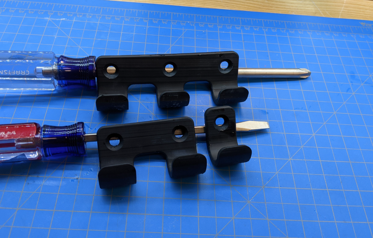 1-in 8020 Extrusion Hooks by Jason Traud | Download free STL model | Printables.com