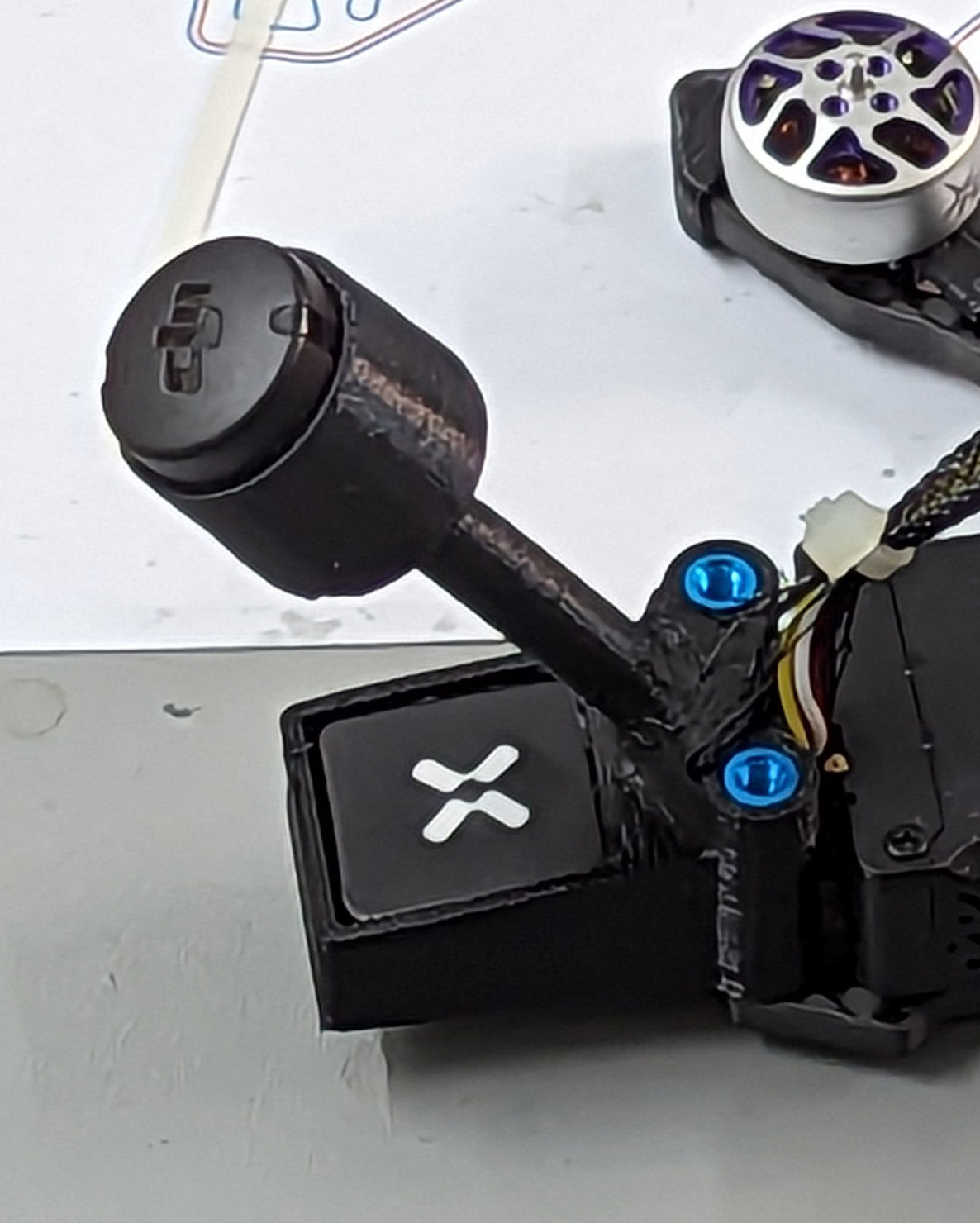 JeNo 3" Antenne (option GPS 18x18x8) by olivier | Download free STL ...