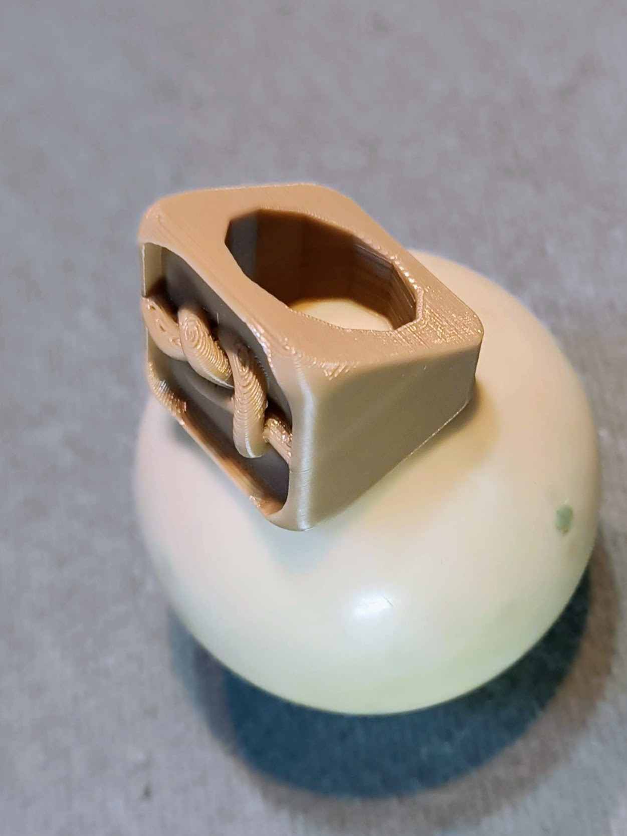 Eight Knot Scout woggle. Pasapañuelo o canuto con nudo Ocho by Baloo 3D ...