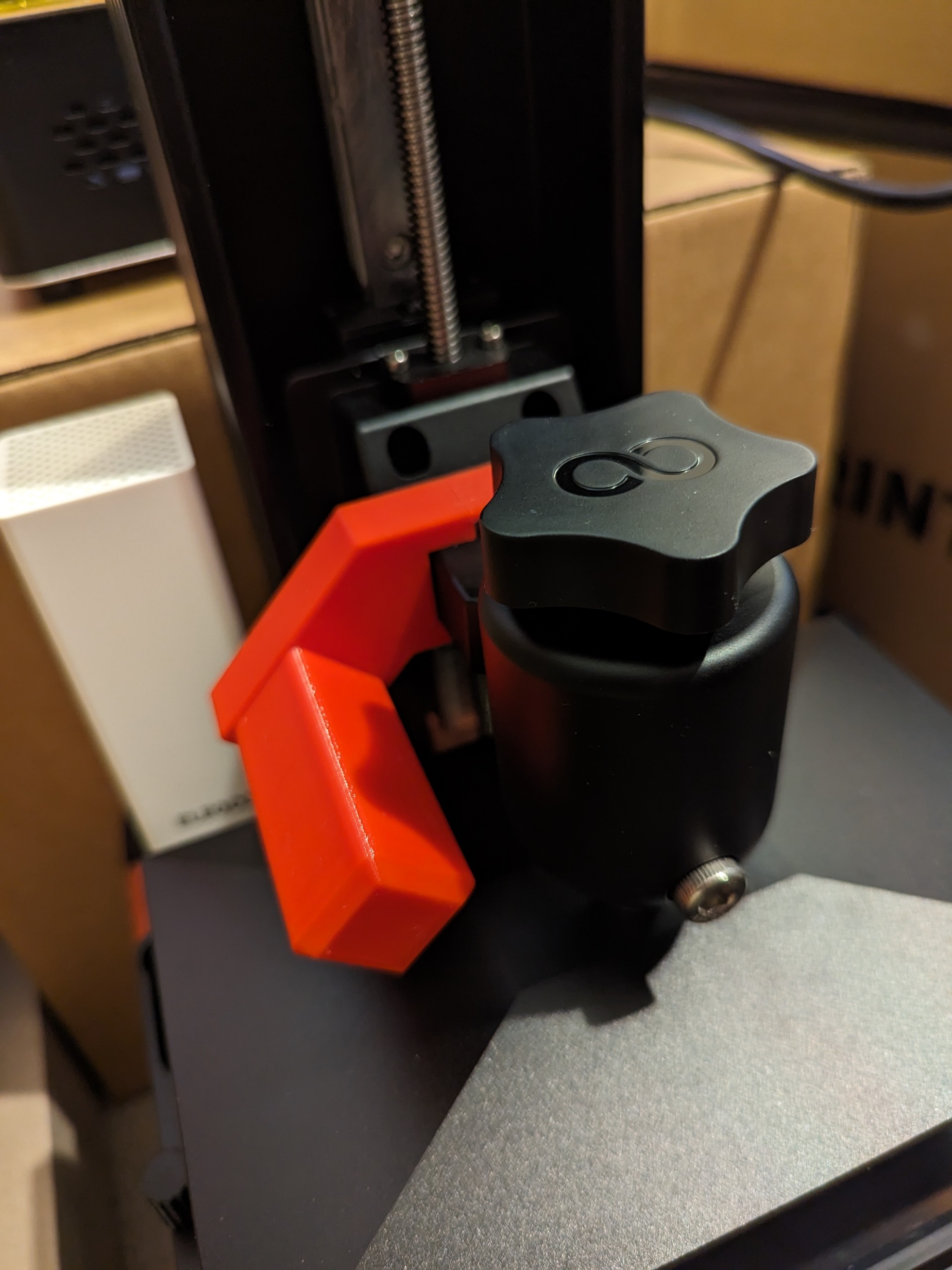[UPGRADED] Mars 4 (DLP/Max) build plate drip mount by CloudyRowly ...