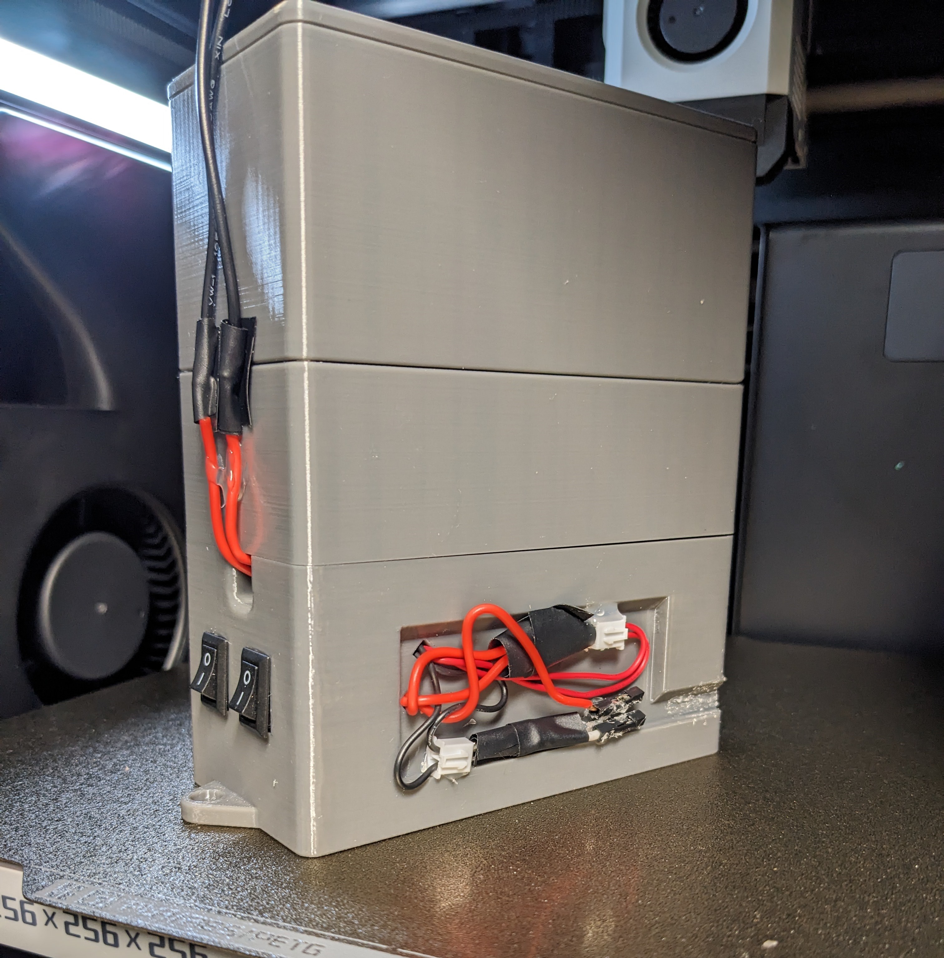 BentoBox Base with switch cutouts and wire management by Molybdenum | Download free STL model ...