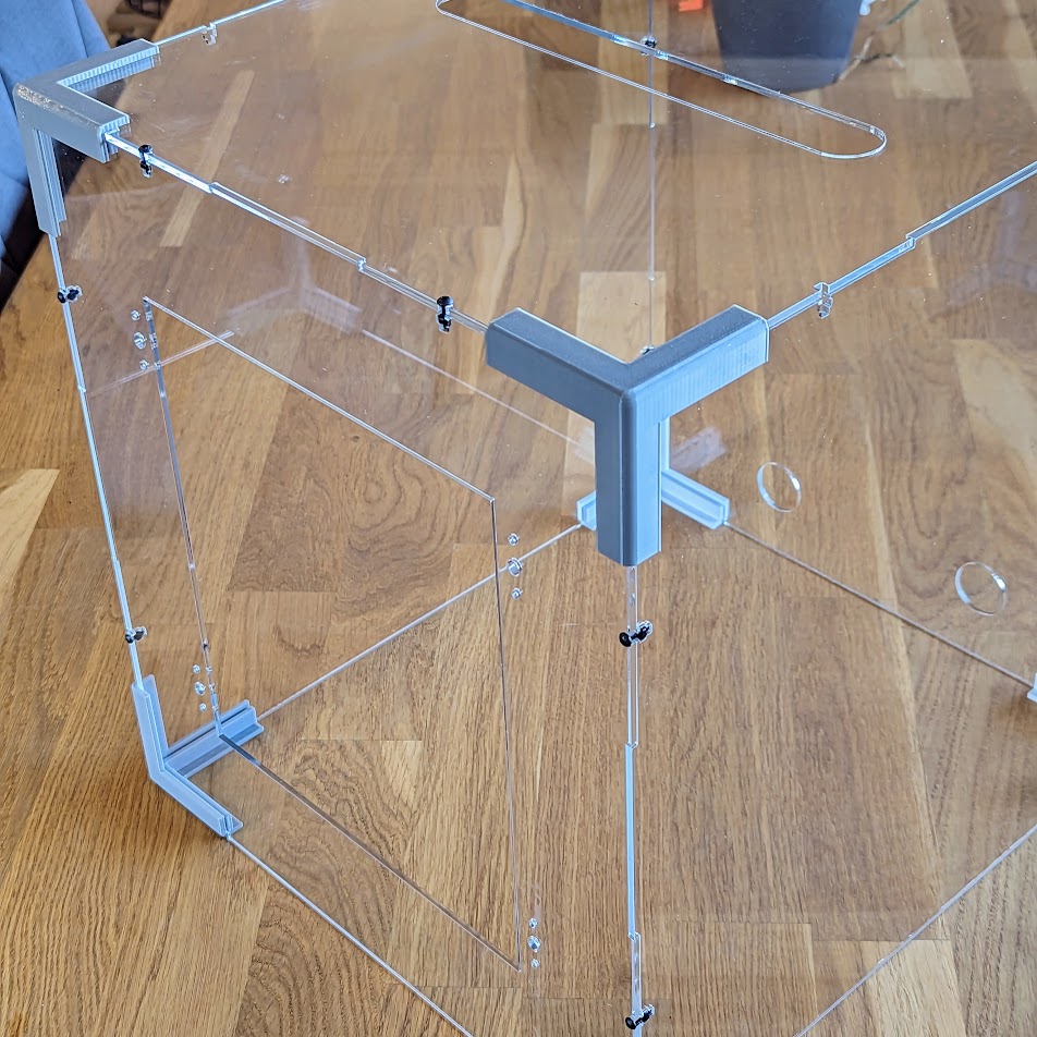 BASIC Bambu Lab A1 mini Enclosure par Fabian Haensch | Téléchargez ...