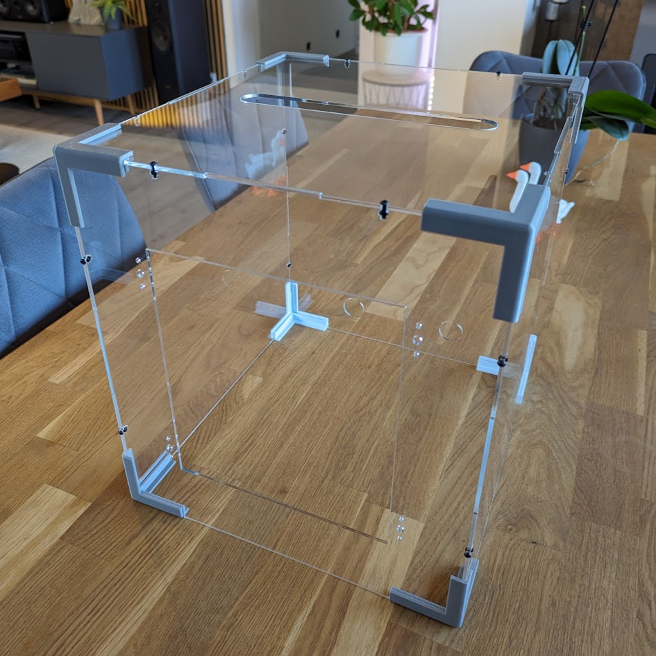 BASIC Bambu Lab A1 mini Enclosure par Fabian Haensch | Téléchargez ...