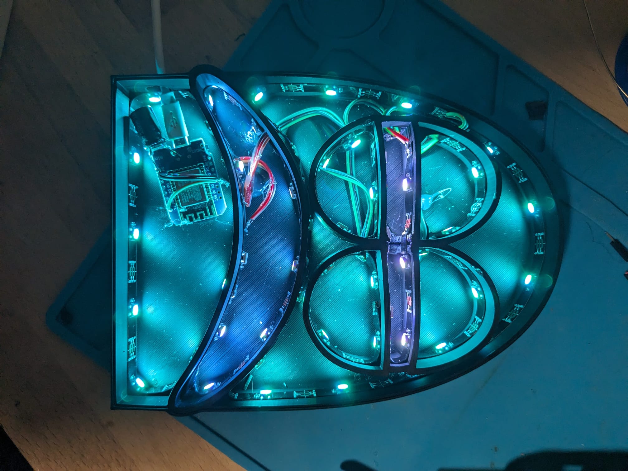 Serious Lifeguard Spongebob Squarepants - Streaming Background Lamp by ...