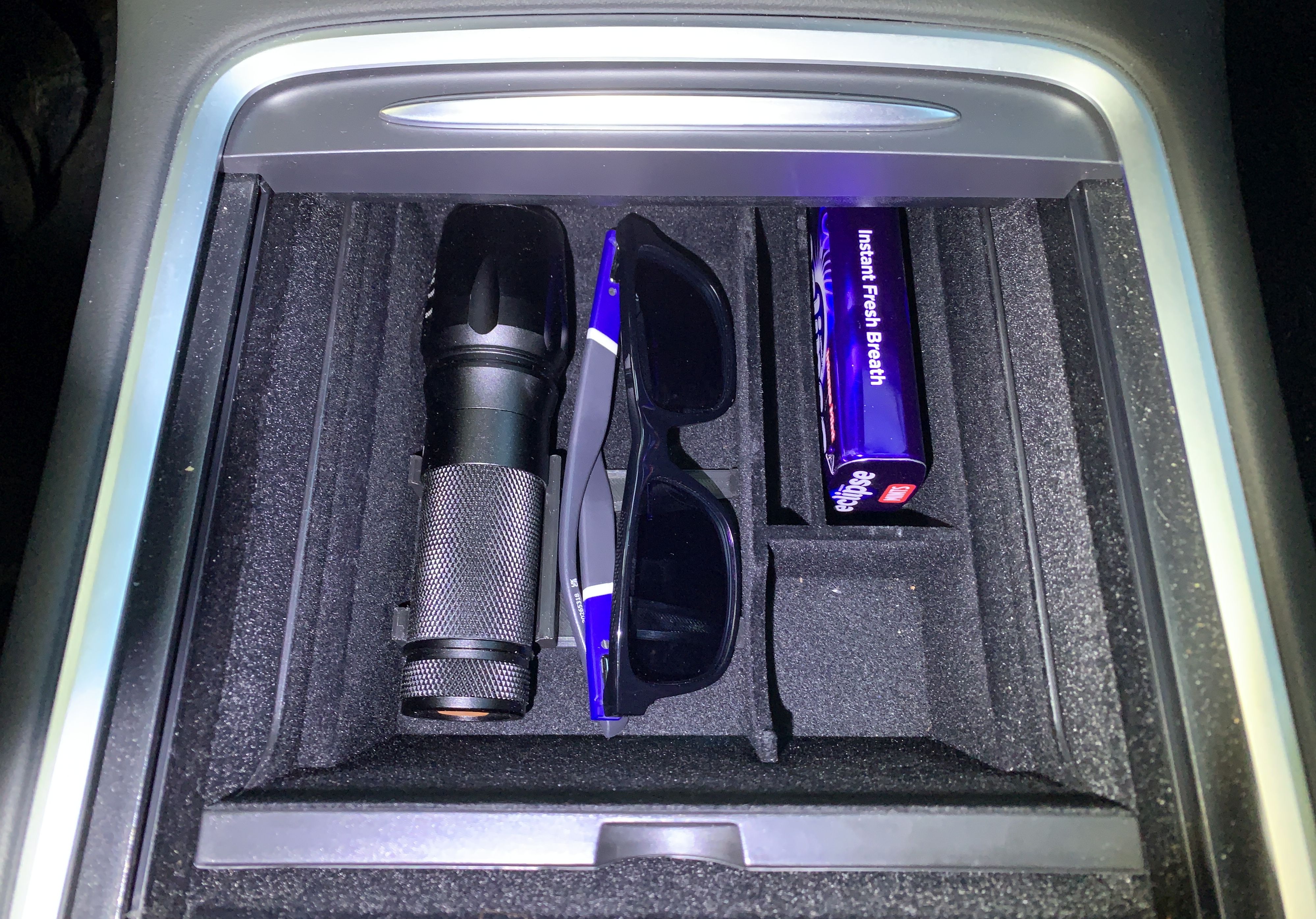 Tray Divider for Tesla Model 3/Y by Wiseone | Download free STL model ...