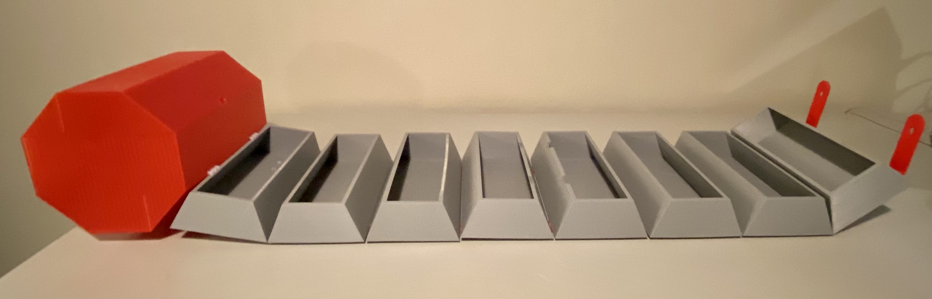 Octagonal Roll Out Toolbox by 3dBearnicorn | Download free STL model ...