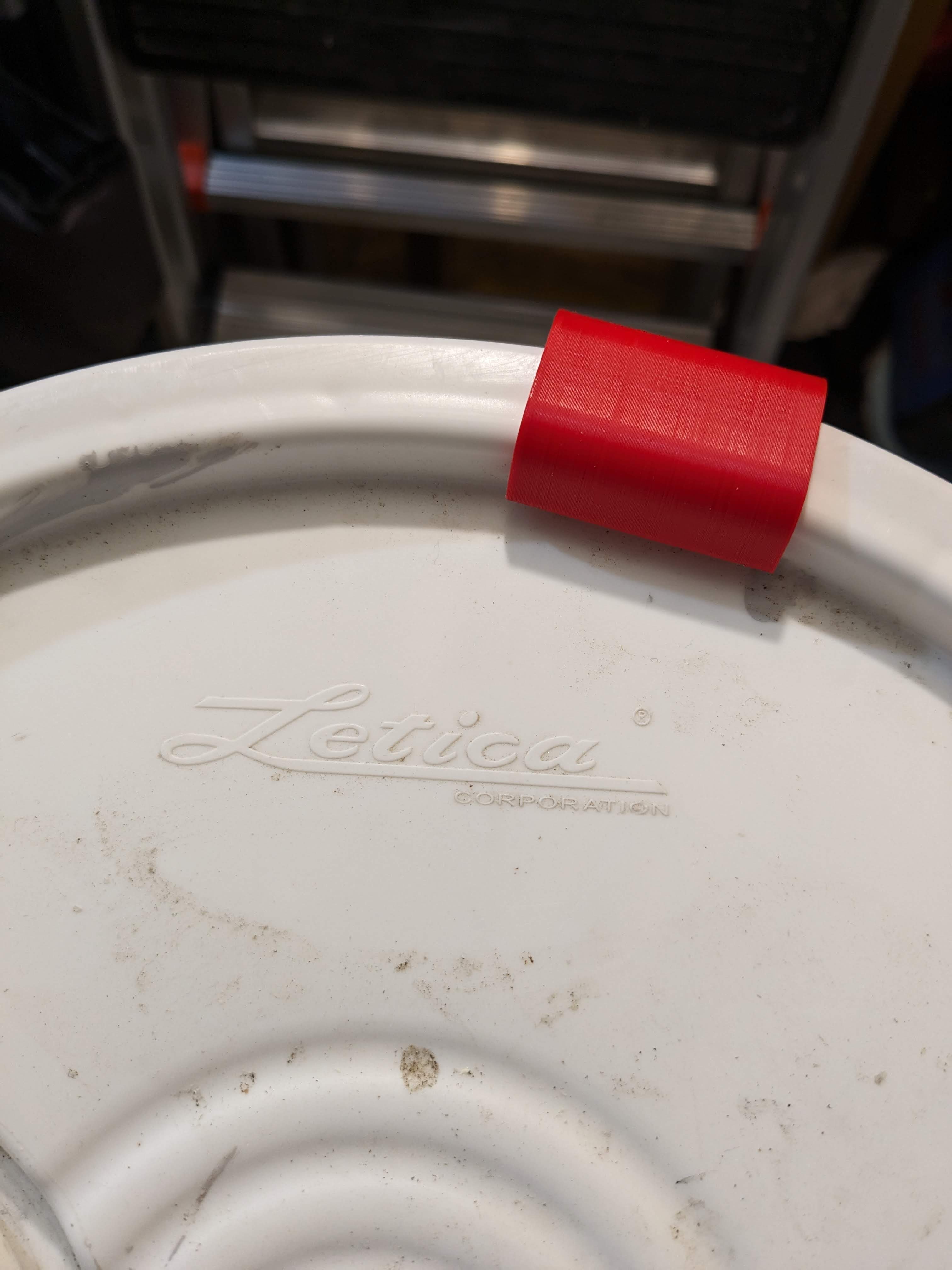 Print-In-Place 5 Gallon (19L) Bucket Latch by zuberio | Download free ...