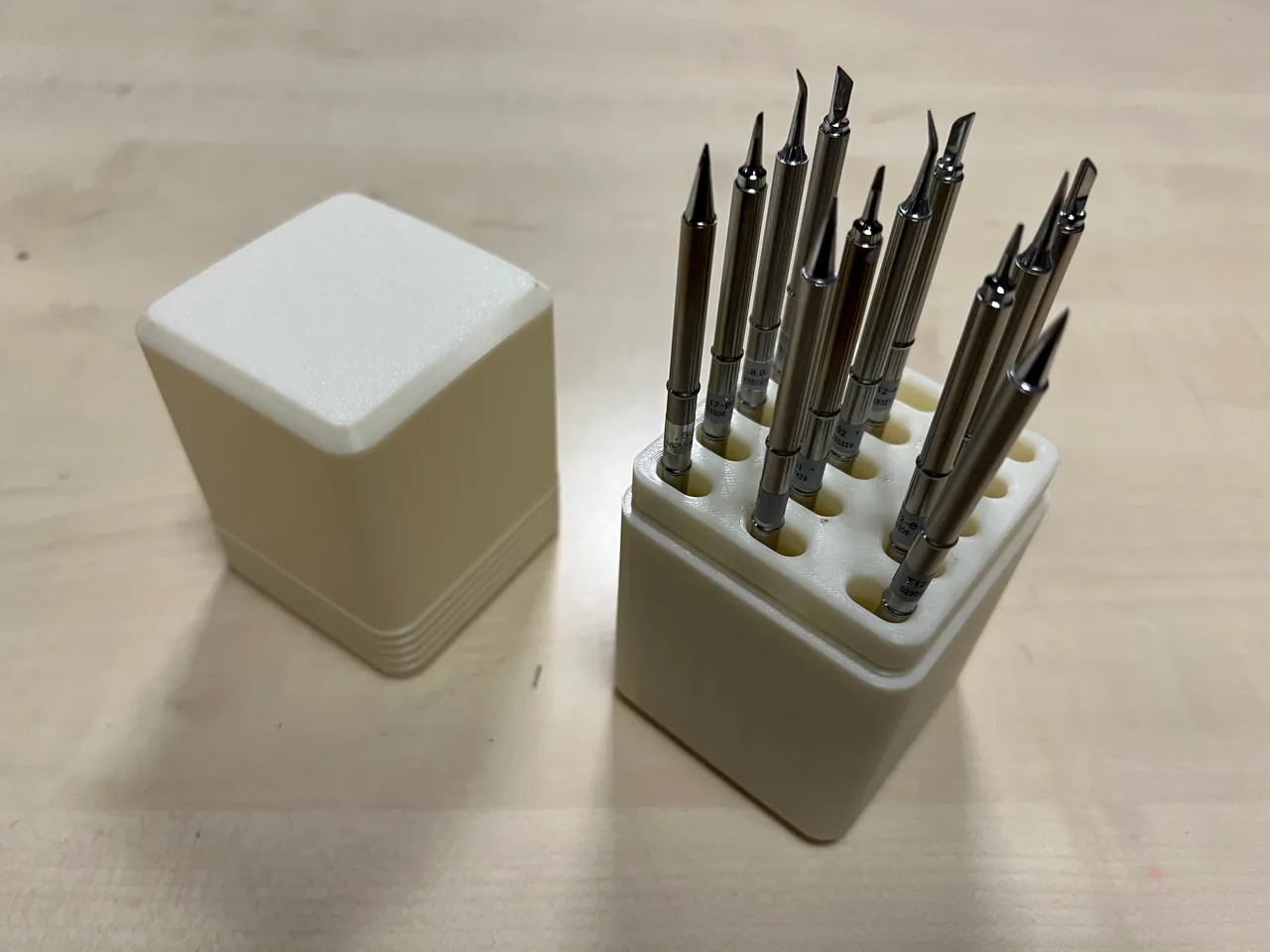 Storage Box for T12 Soldering Tips by Pakue | Download free STL model ...