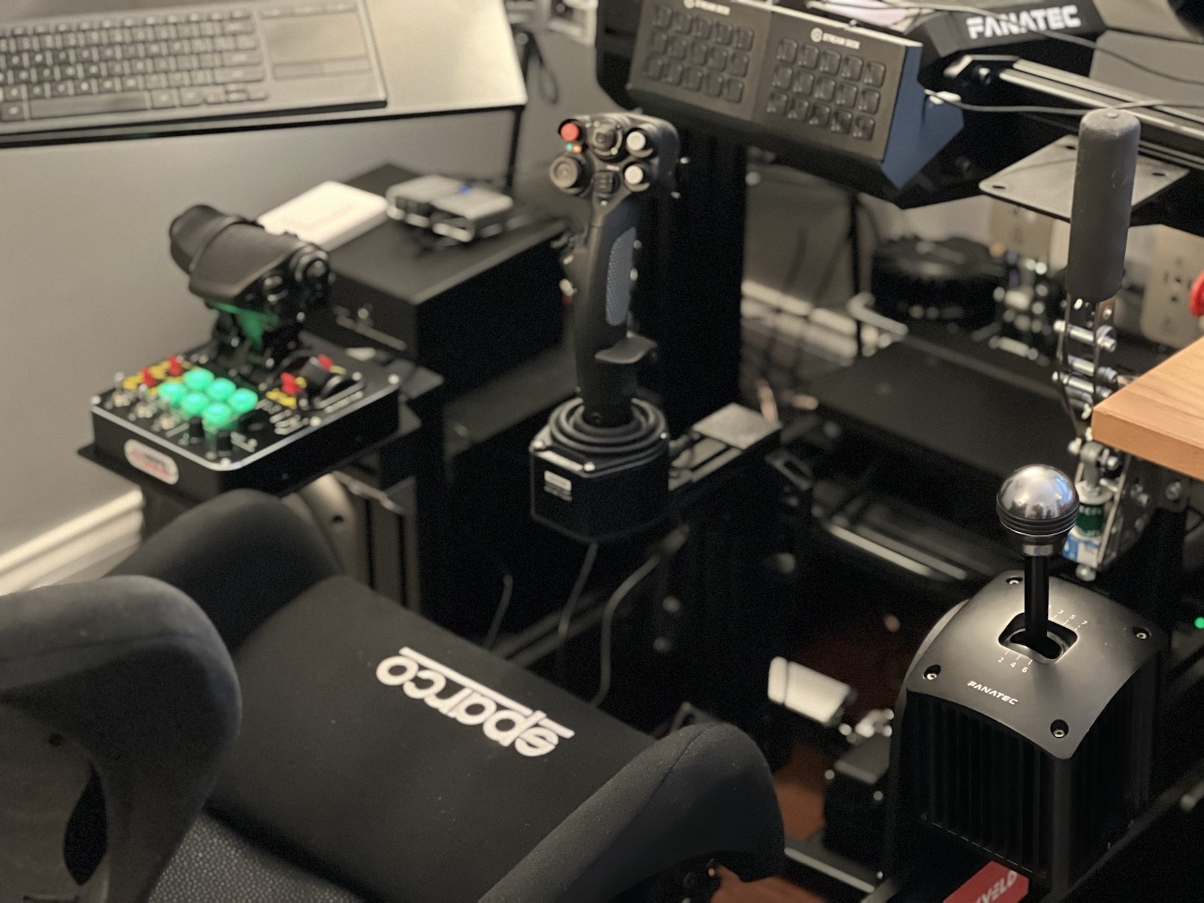 Fanatec DD (QR1) Elgato 15-key Stream Deck (V1) Mount 2X by mikeev ...