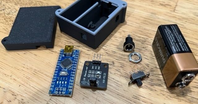 Arduino Nano V1 Case with 9V Battery Compartment and more by Newbie Yep ...