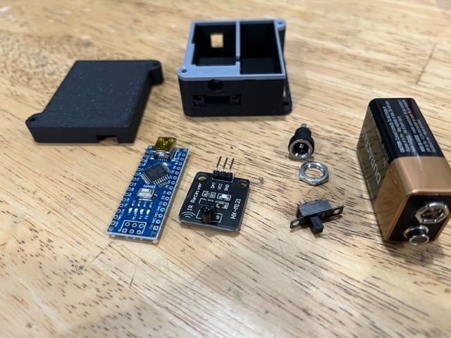 Arduino Nano V1 Case with 9V Battery Compartment and more by Newbie Yep ...