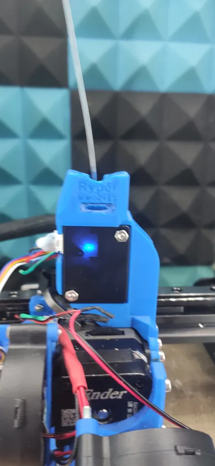 Bracket to mount the minisplitter on Sprite Extruder by Fabio Forcina ...