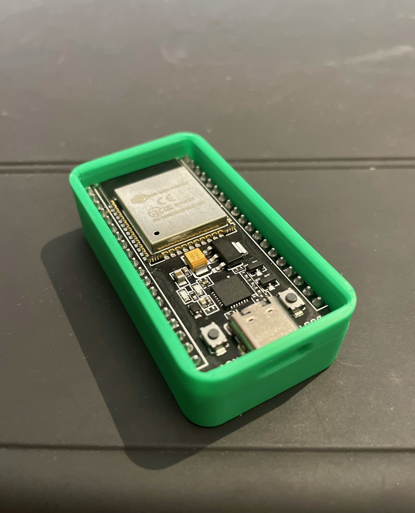 ESP32-Wroom Box par AneoPsy | Téléchargez gratuitement un modèle STL ...