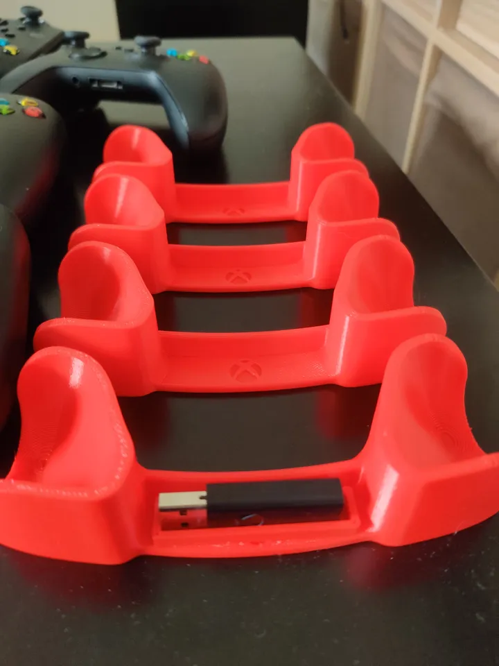 4 Xbox controller stand with USB key insert by Reverder | Download free ...