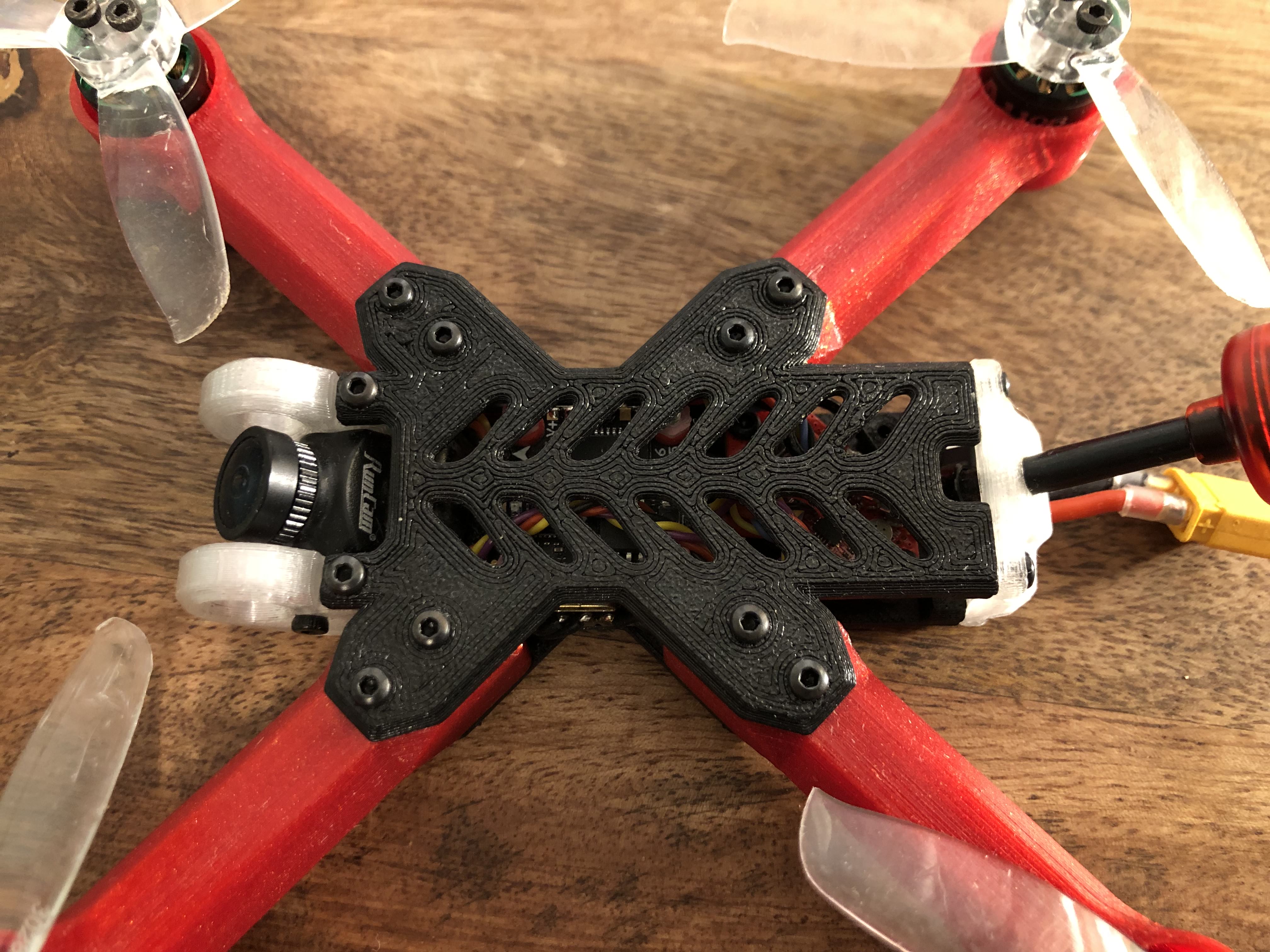 Dragonfly FPV Drone par ProgrammaDan | Téléchargez gratuitement un ...