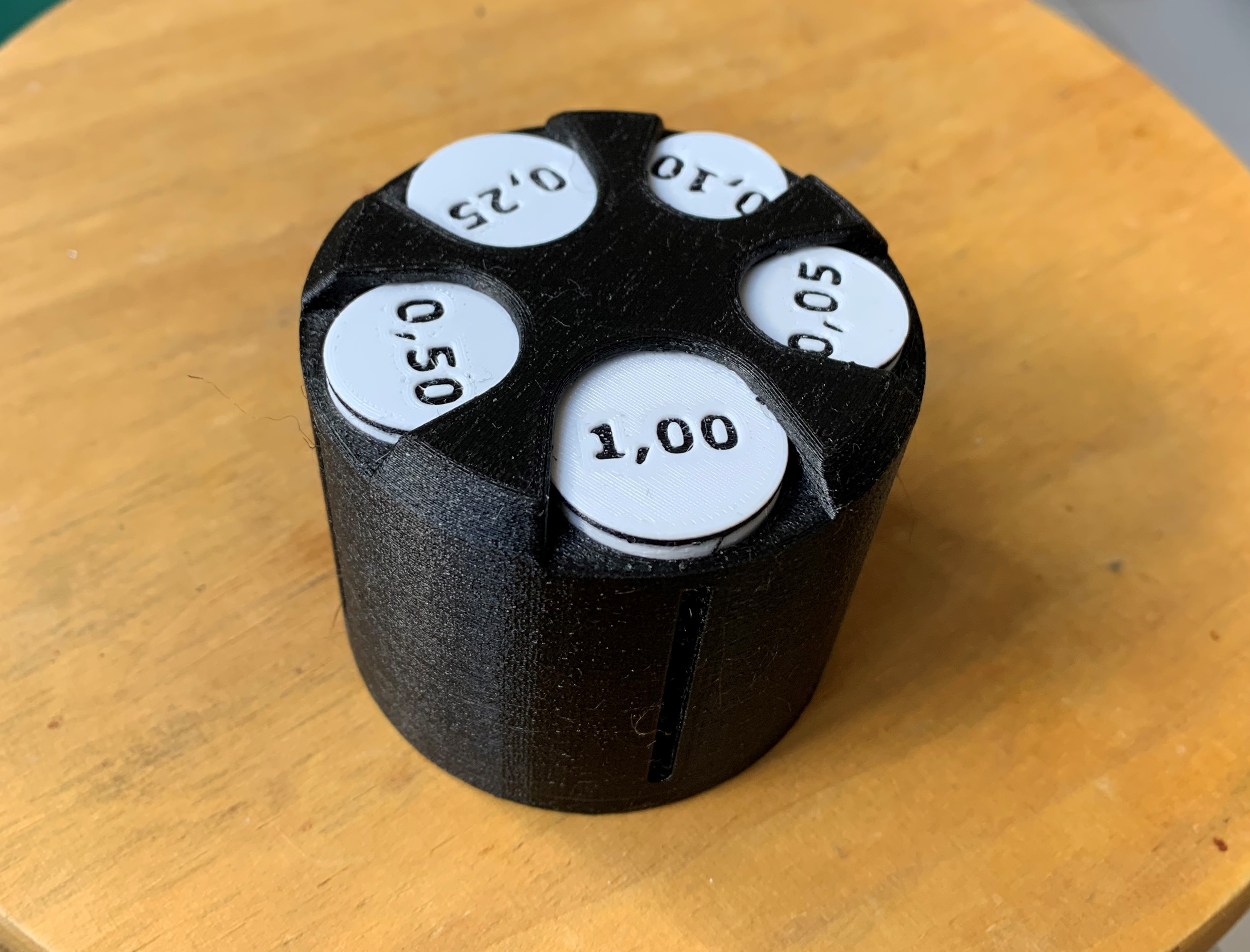 Brazilian Coin Holder (Real coin)) by 3Dprinting5Bits | Download free ...