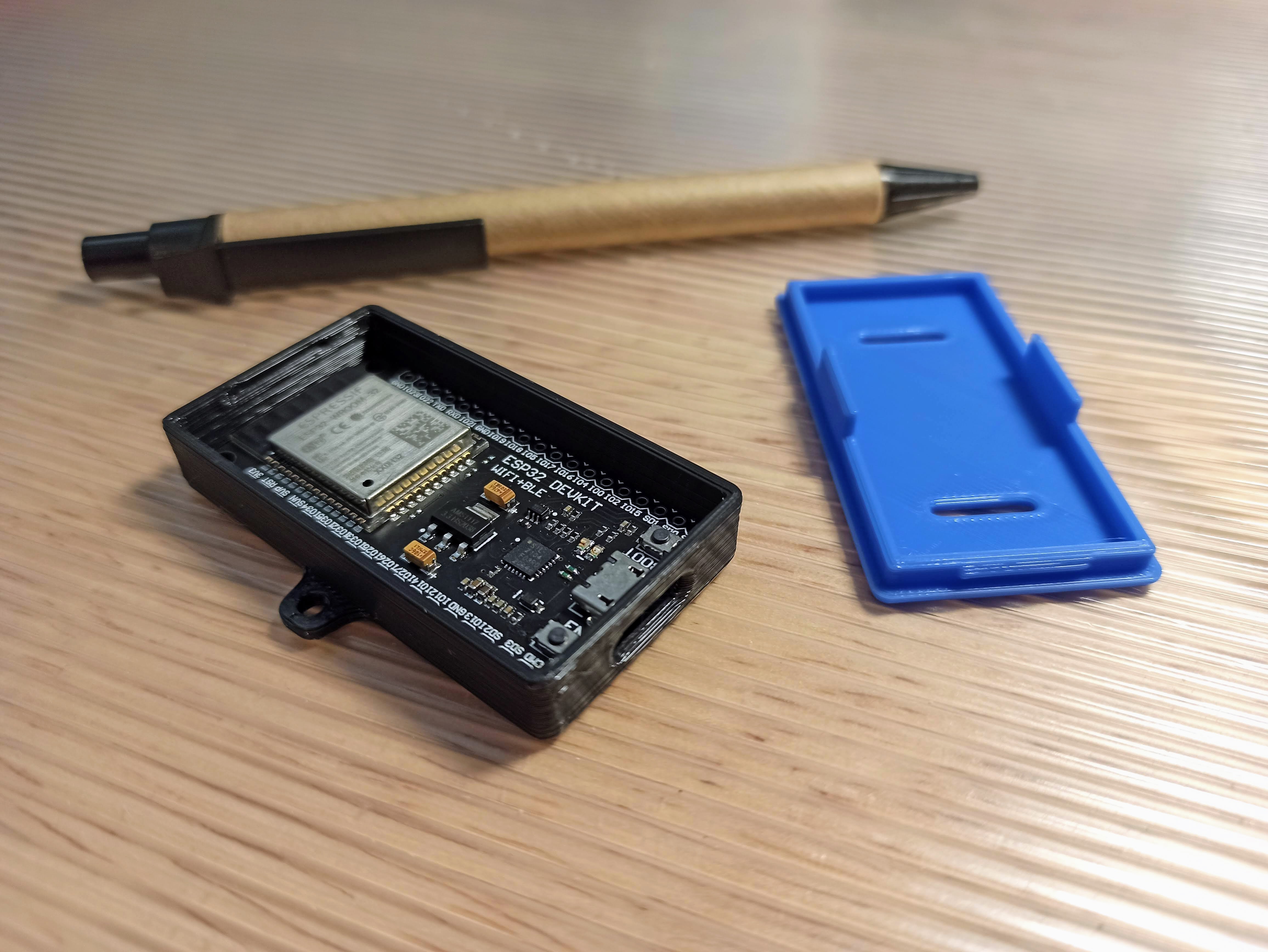MH-ET Live ESP32 Case par James Hillyerd | Téléchargez gratuitement un ...