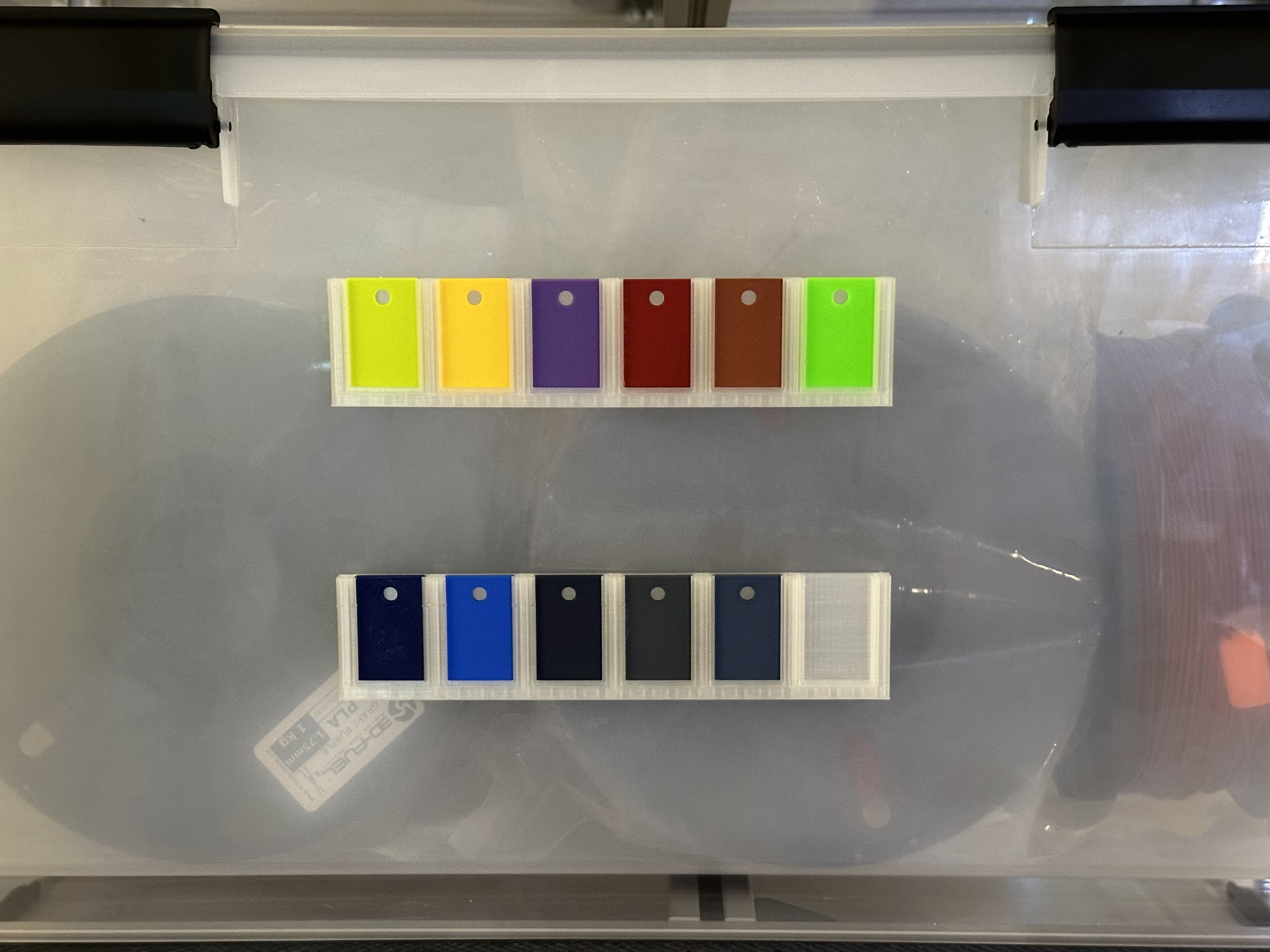 Color sample display plus holder by MScott | Download free STL model ...