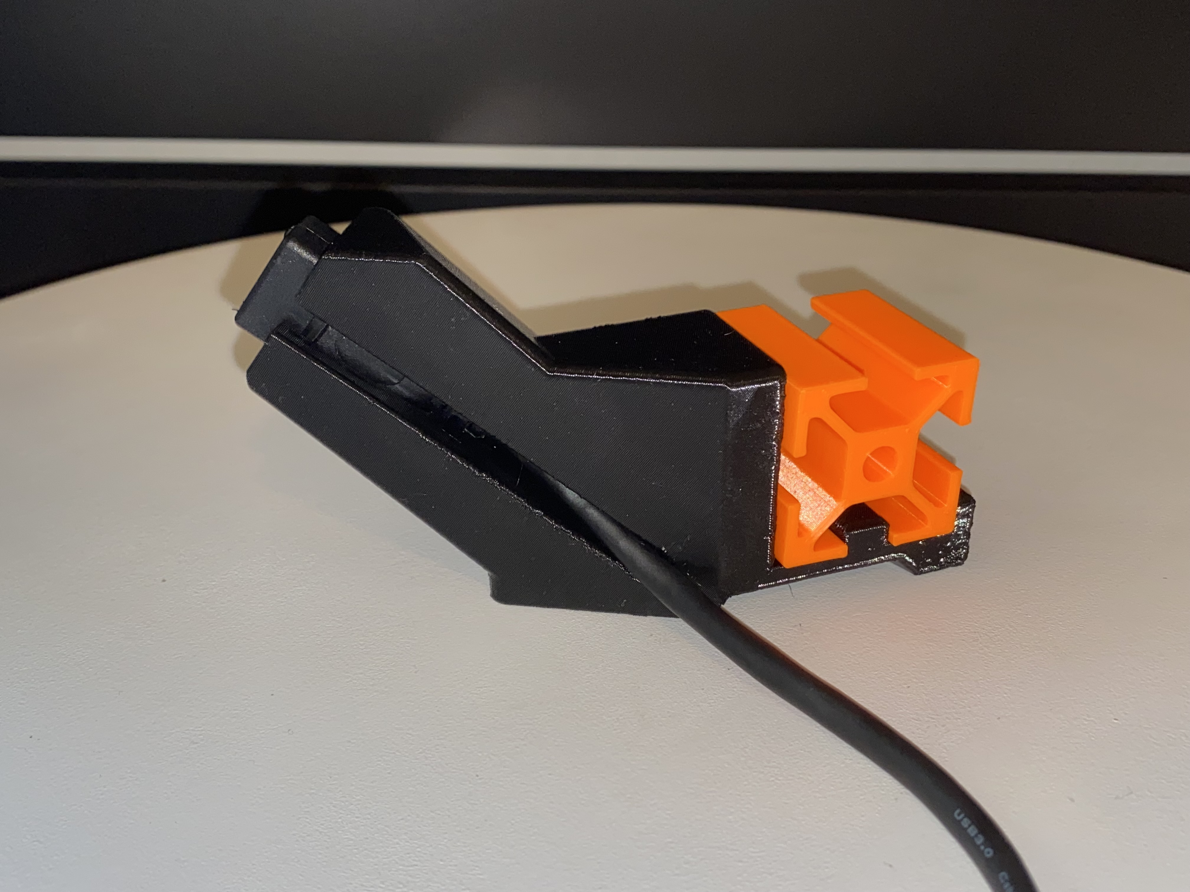 Prusa Mini USB Holder by FP IDeas | Download free STL model ...