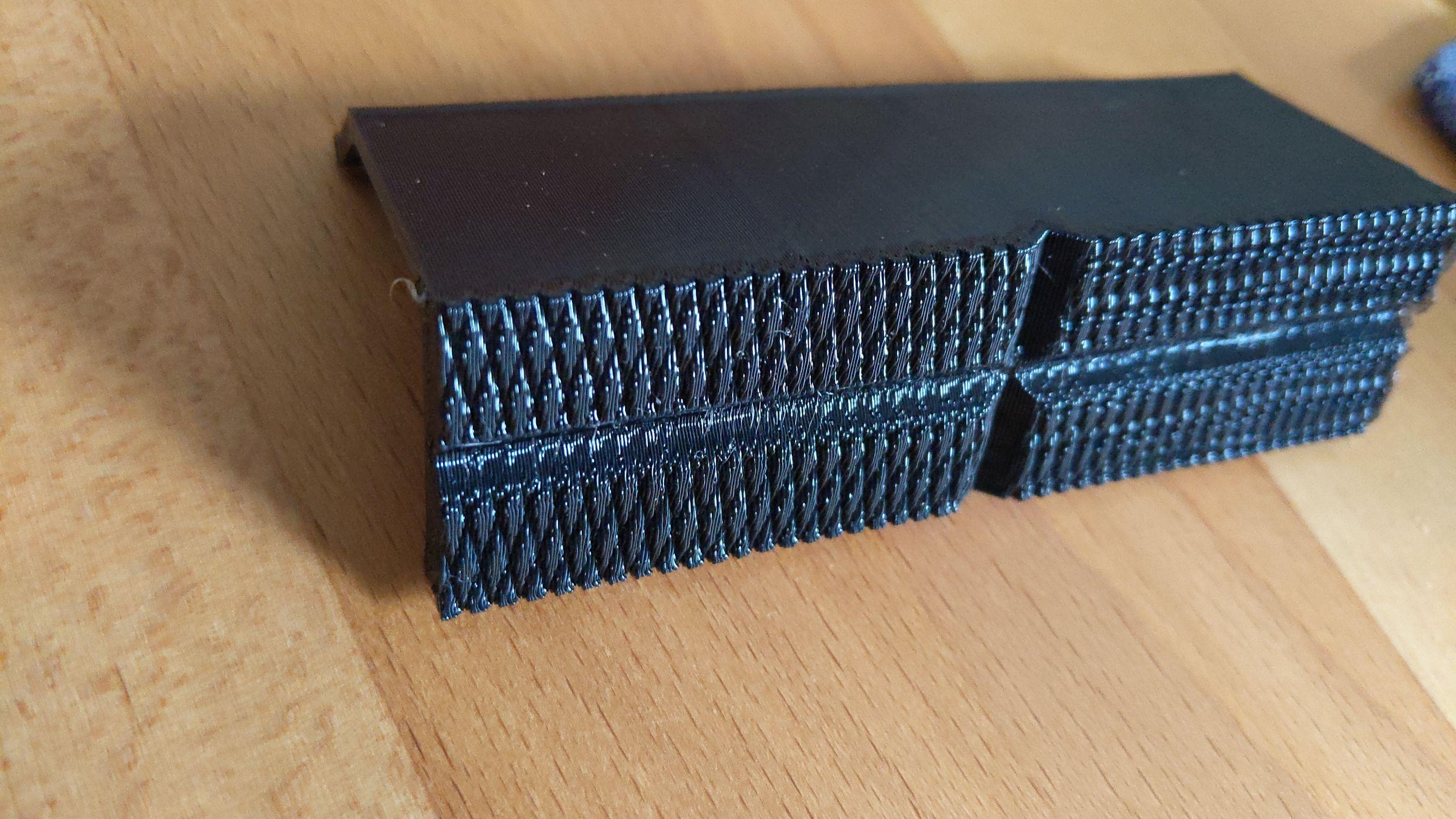 TPU Vise Jaw Pad 100mm (with knurl/Rändel) by wolffm | Download free ...