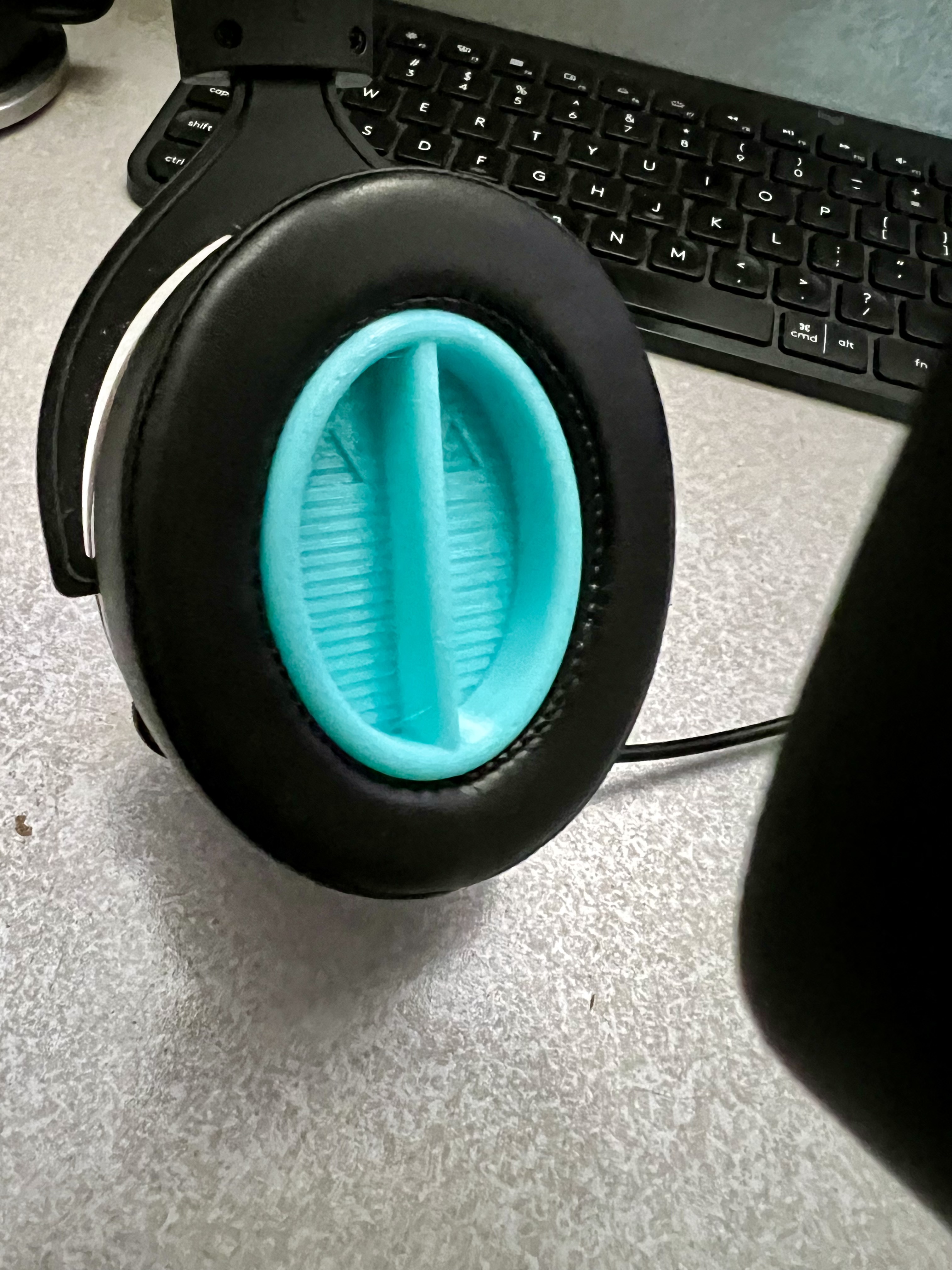 Corsair Headset Dust Cover Inserts by Steve | Download free STL model ...