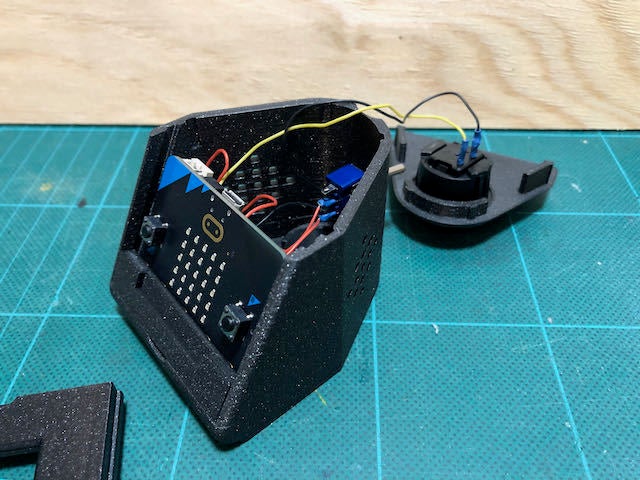 (almost) solderless, reusable micro:bit timer by Adamow | Download free ...