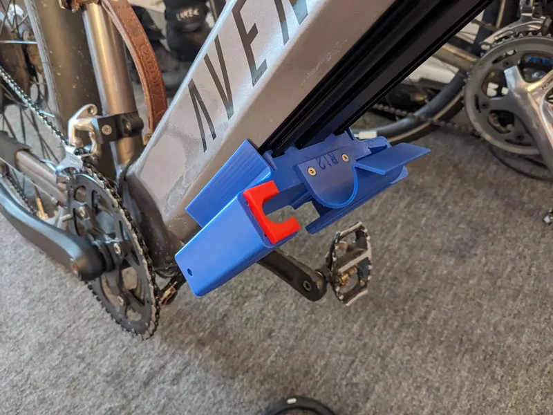 Aventon Level.2 battery-mounted U lock holder by aiber | Download free ...