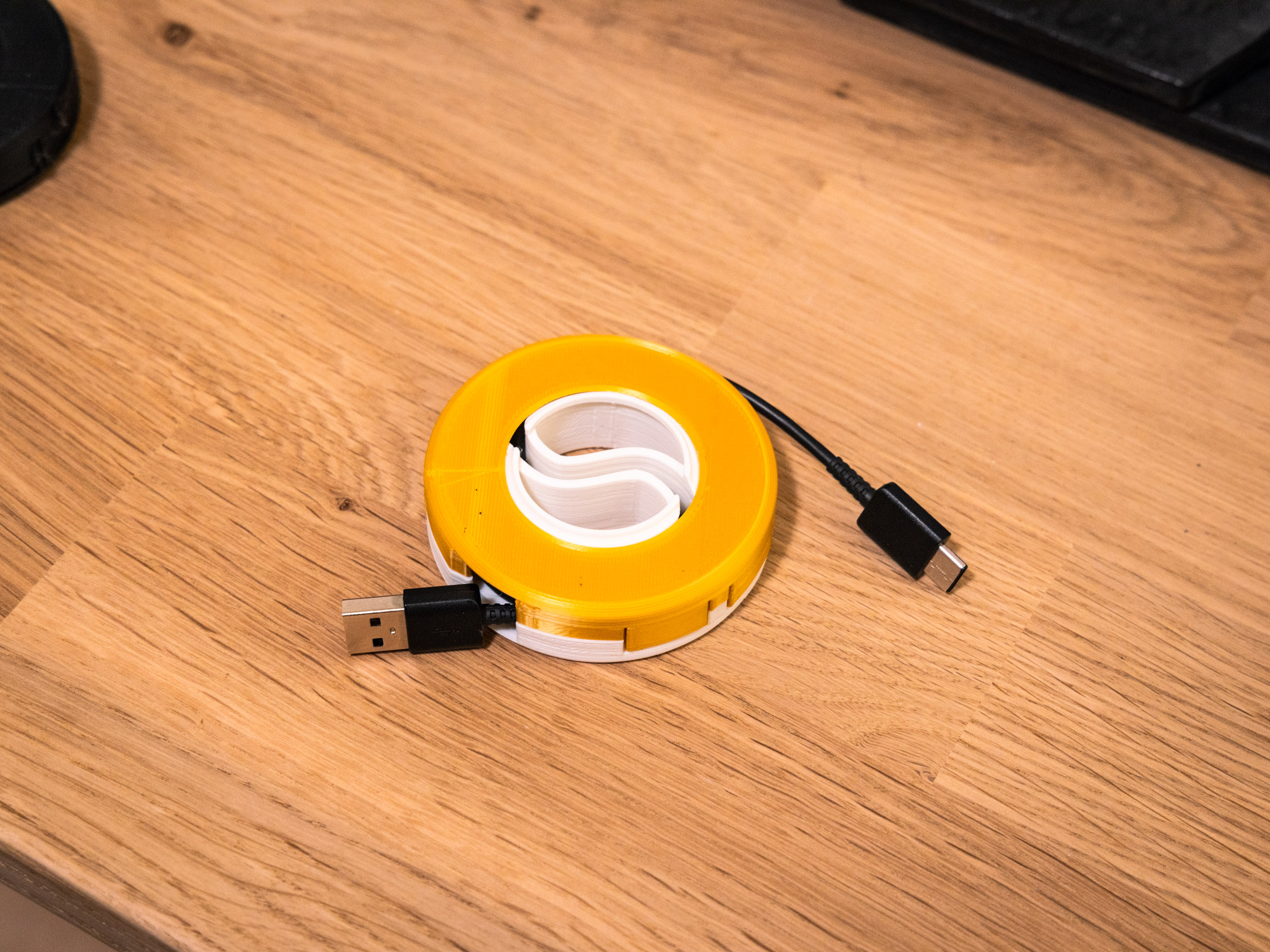 Parametric stackable cable organizer / winder (one-way or two-way ...