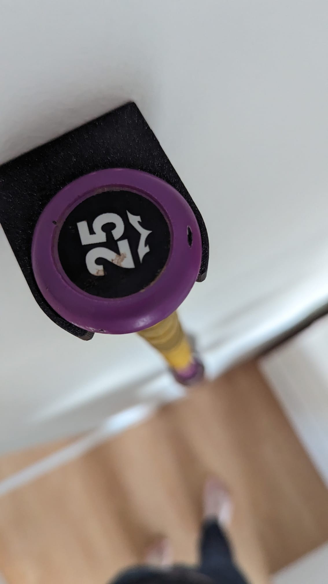 SOFTBALL BAT - MOUNT / Softballschläger Halterung by LHB | Download ...