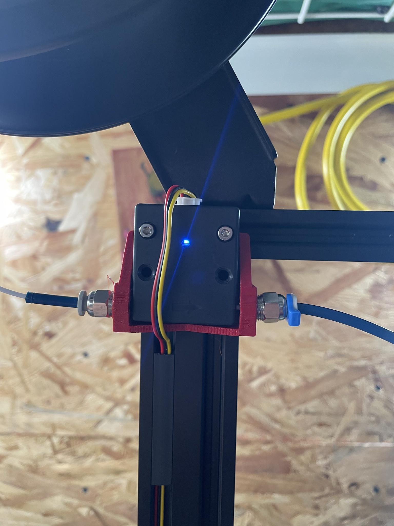 Ender 3 Series Filament Sensor Bowden Adapter by TomInThePinkGarage ...