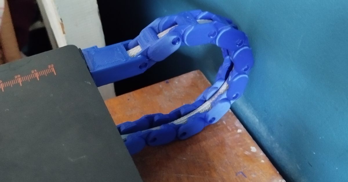 Wanhao d12 230 tray cable protector by Gas.2lag | Download free STL ...