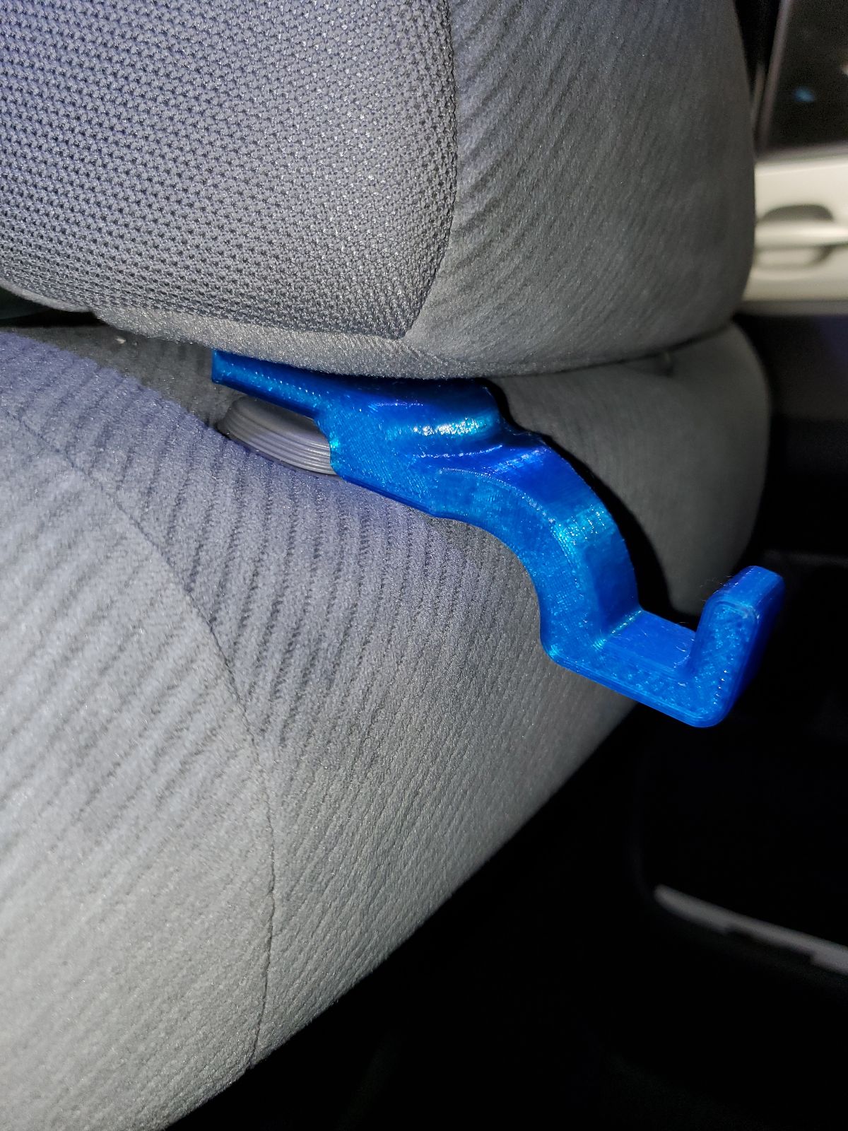 Car Seat Hook - Strong and easy to print by TheKwijibo | Download free ...