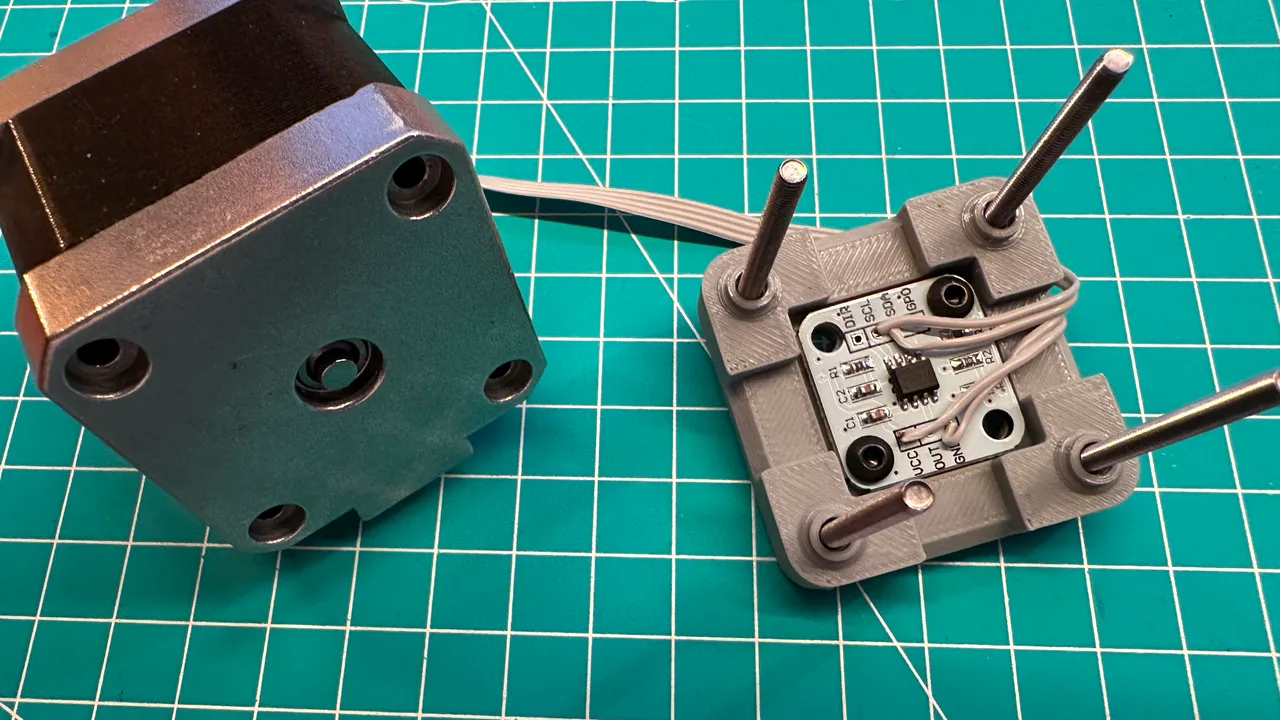 AS5600 Mounting plate for NEMA17 by Thomas Kluge | Download free STL ...